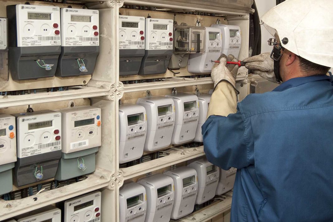 Endesa ya ha instalado en La Gomera el 97% de los nuevos contadores ...
