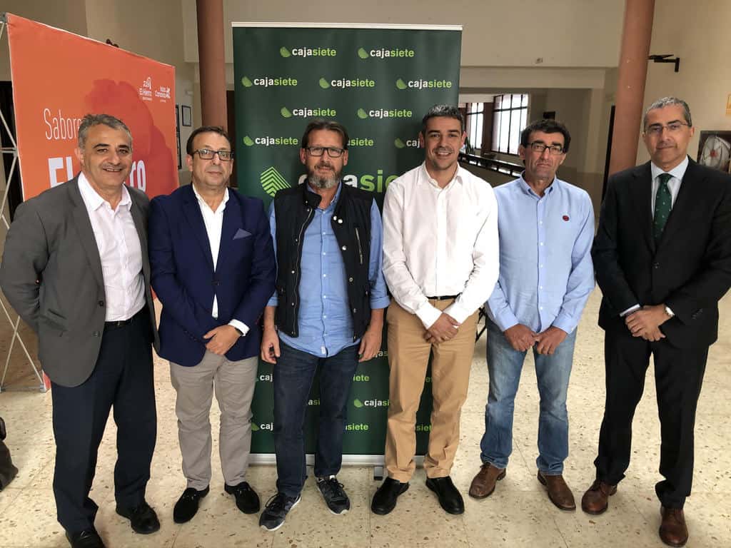 Celebrado el tercer Foro de Cajasiete de la temporada en El Hierro ... Celebrado el tercer Foro de Cajasiete de la temporada en El Hierro ...